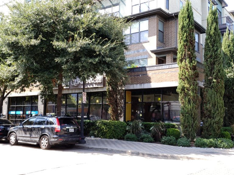 AMLI Quadrangle | Uptown Dallas Apartments - Uptown Dallas Apartments